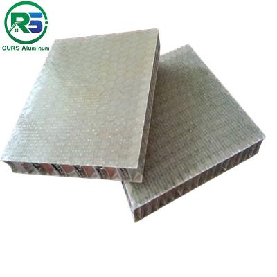 Cina Building Curtain Wall For Ceiling Suspension Building Curtain Wall Panels Color Coated Alloy Plate Punched in vendita