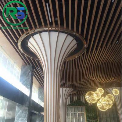 China CE Indoor Linear Metal Strip Ceiling Water Drip Suspended Ceiling Aluminium Weather Resistance Te koop