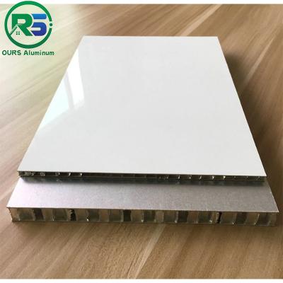 Cina Materiali Piastra insonorizzante in alluminio e nido di miele soffitto pannello composito in alluminio e nido di miele in vendita