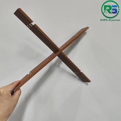 Cina soffitto in strisce di alluminio di 15 mm rivestito in polvere bianca in vendita