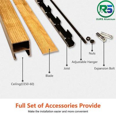 Cina Environmental Friendly Linear Suspended Metal Ceiling 0.9mm White Aluminum Ceiling in vendita