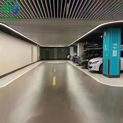 China Environmental Friendly Linear Suspended Metal Ceiling 0.9mm White Aluminum Ceiling Te koop