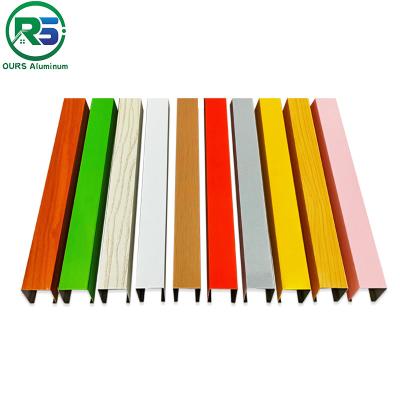 Cina 10mm Aluminum Honeycomb Panel Wood Grain Acoustic Filling Wooden Panel 4x8 in vendita