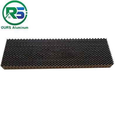 Cina Marine Board Decorative Aluminum Honeycomb Panel For Interior Construction in vendita