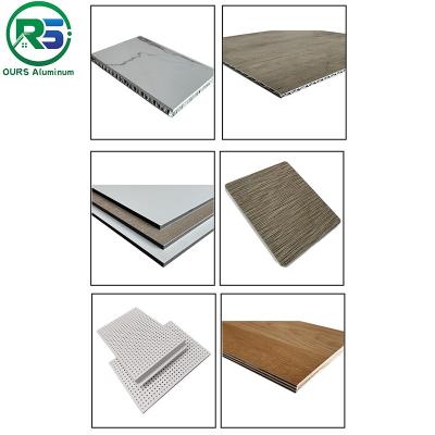 China 10mm アルミニウム ハニーコム パネル 木の穀物 アコースティック 詰め木のパネル 4x8 for sale