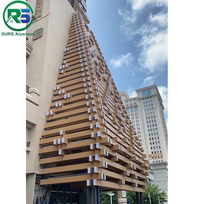 China Modern and Simple Design Aluminum Wall Panels for Popular Decoration Te koop