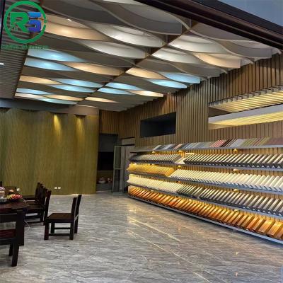 China Aluminium wandpanelen 0,6-3,5 mm Dikte in wijnrood voor veelzijdige bescherming en verstelbare zichthoogte Te koop