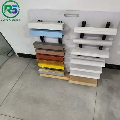 China Moderne en eenvoudige ontwerp 0,7-3,0 mm dikte aluminium wandpanelen voor populaire decoratie for sale
