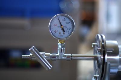 Cina 1200 ℃/1400 ℃/1600 rendimento elevato del forno a camera del laboratorio del ℃ - pressione 0.1MPa in vendita