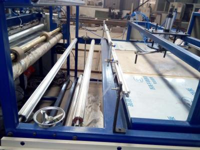 China Non woven frabic horizontal and vertical cutting machine with ultrasonic welding for sale