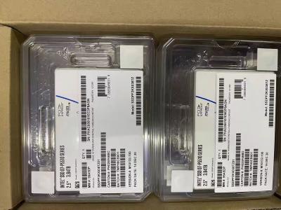 China Hard drive with TLC Driver and TLC NAND  Intel P5510 NVMe Enterprise SSD 3.84T U.2 à venda