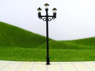Cina OEM 6V luminoso Street modello lampione 6,5 cm per Train Layout in vendita