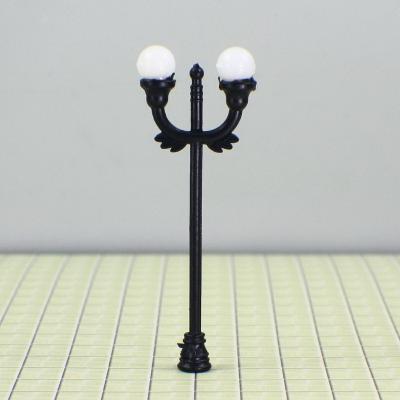 Cina Custom n scala Train Layout Street Lighting modello lampione 7 cm in vendita