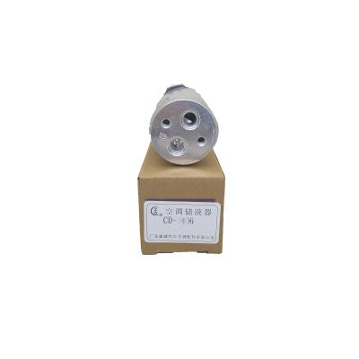 Cina Condizionatore d'aria con ricevitore d'argento Conditionatore d'aria per auto Condizionatore d'aria con ricevitore di asciugatrice per Hyundai Tucson in vendita
