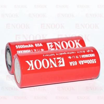 Cina 5500mAh 3.7V batteria agli ioni di litio 26650 ricaricabile 18650 batteria ad alto scarico in vendita