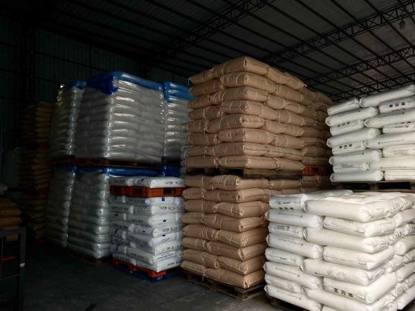 Quality Flame Retardant Polyamide PA12 Anti UV Nylon Pa12 For Automotive Parts for sale