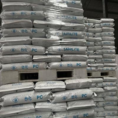 China Halogen Free PC Material Flame Proof And UV Resistant Polycarbonate Granules for sale