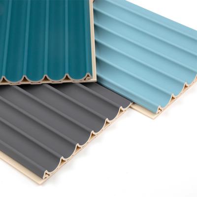 Cina Pannello rotondo 15mm all'aperto della griglia del soffitto di legno decorativo di 3D WPC in vendita