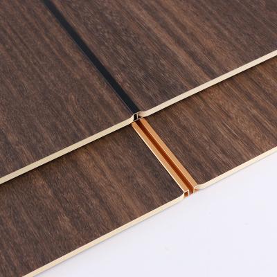 Cina Prova di legno della muffa dei pannelli di parete del grano di Crystal Bamboo Charcoal Wood Veneer del carbonio in vendita