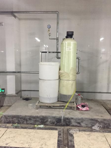 Quality Stainless Steel Water Softening Equipment Ion Exchange Technology Automatic Regeneration for sale