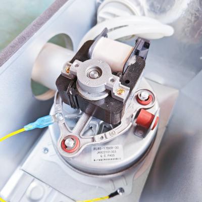 Cina La parete Hung Boiler Light Green Shell del gas di NG ha importato la caldaia di condensazione del CPU GPL in vendita