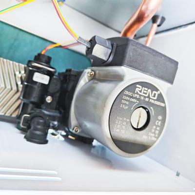 Cina Fornace bianca dell'acqua calda di conversione di frequenza di Shell Wall Hung Gas Boiler Stepless in vendita