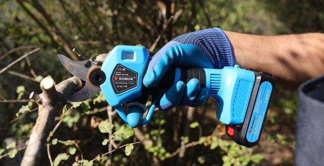 cordless pruning shears