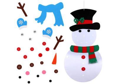 Cina Il pupazzo di neve dei regali DIY di natale di attaccatura di parete ha ritenuto le decorazioni di Natale con gli ornamenti 31pcs in vendita