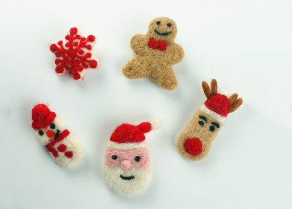 Quality Handmade Wool Felt Ball Christmas Decorative Brooch For Hat Bag Decoration for sale