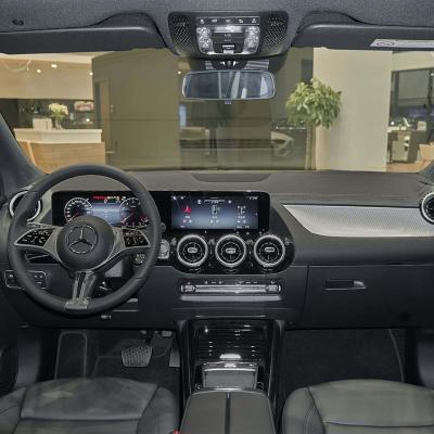 Cina 2025 Mercedes Benz GLA 200 Nuova auto SUV 5 posti Veicolo automatico a benzina in vendita