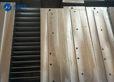Cina La perforazione di macinazione ISO9001-2008 ha espulso dissipatore di calore di alluminio per le macchine di CNC in vendita