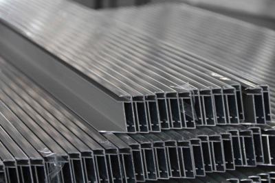 China ISO9001 keurde de Uitgedreven van het het Zonnepaneelkader van Aluminiumprofielen Zilveren Zwarte goed Te koop