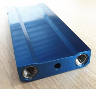 Cina Il blu ha anodizzato il profilo di alluminio di alluminio su ordinazione dell'estrusione delle parti/0.8mm-10mm di CNC in vendita