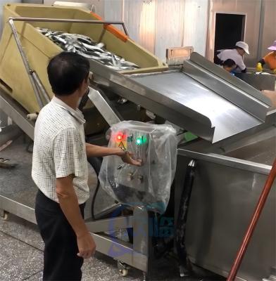 China ISO Wireless Shrimp Processing Equipment , Automatic Fish Lifting Machine for sale