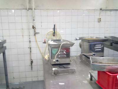 Cina Tagliatrice aperta della parte posteriore del gamberetto della macchina della pancia del gamberetto dei sushi di alta precisione in vendita