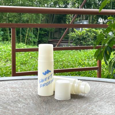 Cina Olio di massaggio Bottiglie di plastica a rullo all'ingrosso Bottiglie di plastica a rullo a prova di perdite in vendita