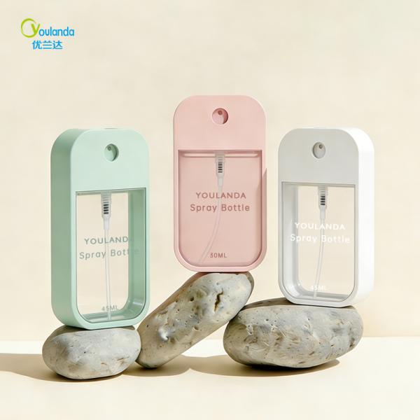 Quality Factory 30ml 45ml Plastic Portable Alcohol Hand Sanitizer Credit Card Spray with Credit Card Bottle Spray for sale