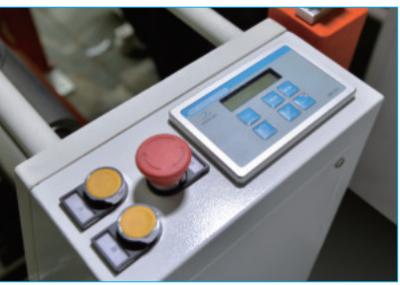 China Surface Rewind Computer Auto Slitting Machine For  Accurate Label Production Slitting Line Machine 600 for sale
