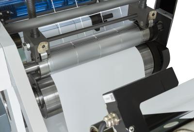 Cina Sistema di fustellatura SR-350FQ completamente automatico con 6 servomotori, controllo PLC Schneider, componenti principali pompa/ingranaggi/cuscinetti in vendita