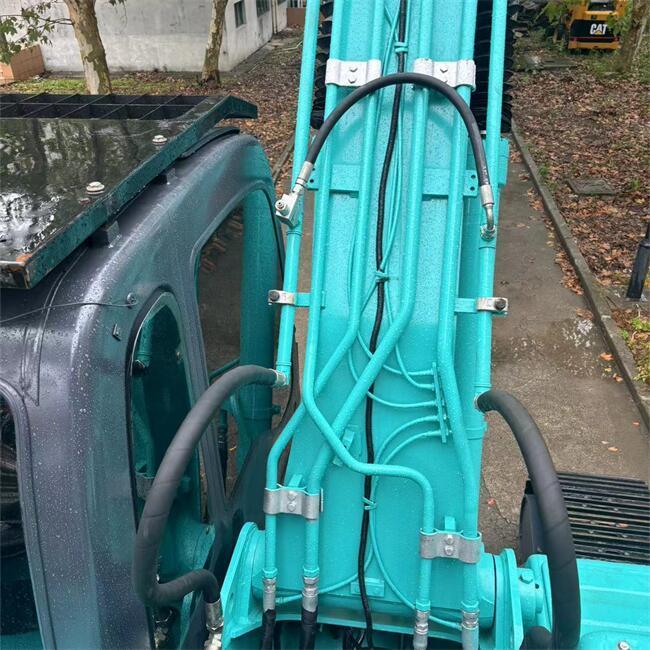 Kobelco SK200-8 Excavator Big Arm