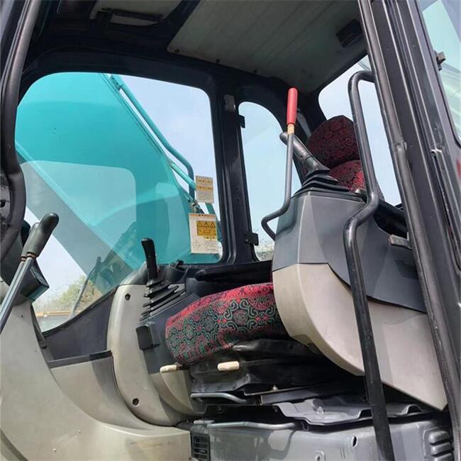 Kobelco SK210-8 Excavator Cab