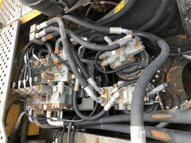Volvo EC480DL Excavator Control Center