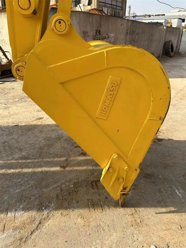 Komatsu PC240-8 Excavator Bucket