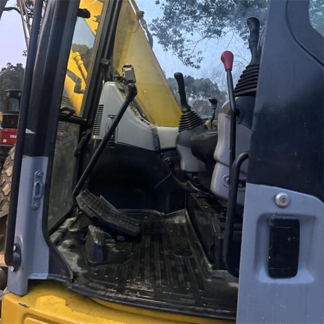 Komatsu PC78US Excavator Cab