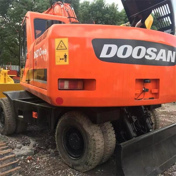 Quality DH210 Used Doosan Wheeled Excavator 21 Ton Robust Construction for sale