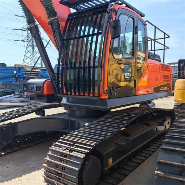 Quality Used Doosan Dx300 Excavator Doosan Digger 30 Ton With Crawler Chain for sale