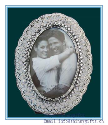 China Home decoration Surround Picture Frame, Fashion Metals,  Polished Silver for sale