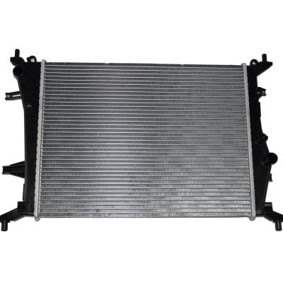Cina Disegno 26693012 OE NO. Parts auto Radiatore in alluminio per Chevrolet SAIL 3 LOVA RV MT in vendita