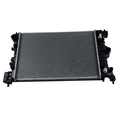Cina Radiatore in alluminio e serbatoio dell'acqua per il sistema di raffreddamento Chevrolet Aveo/Sonic 1.6 95316029 in vendita