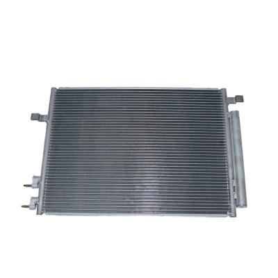 Cina Cadillac Car Fitting 22966150 Parts Auto Condensatore di aria condizionata a prezzi accessibili in vendita